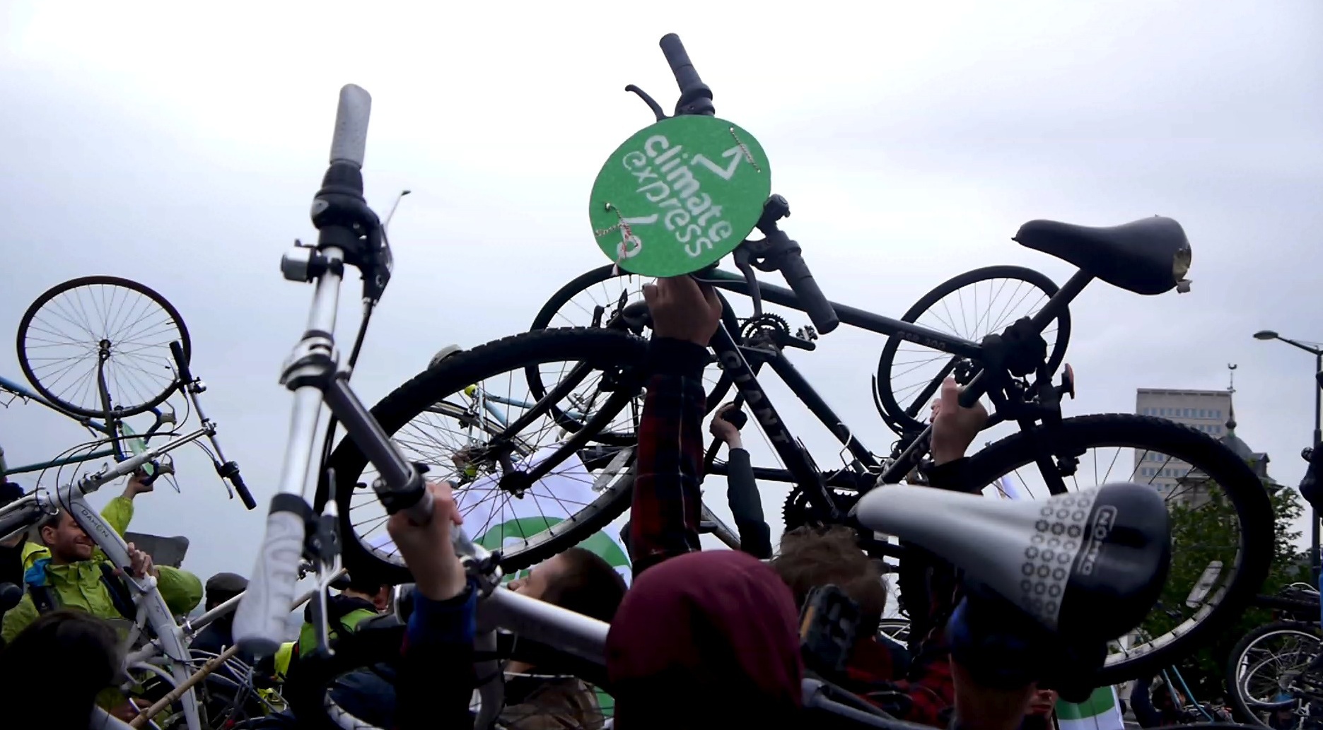 Masse Critique // Climate Express - ZIN TV